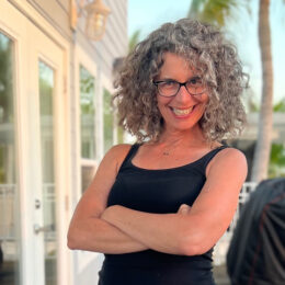 WRITING LIFE “Navel Gazing” for Good by Andrea Askowitz | Hippocampus Magazine